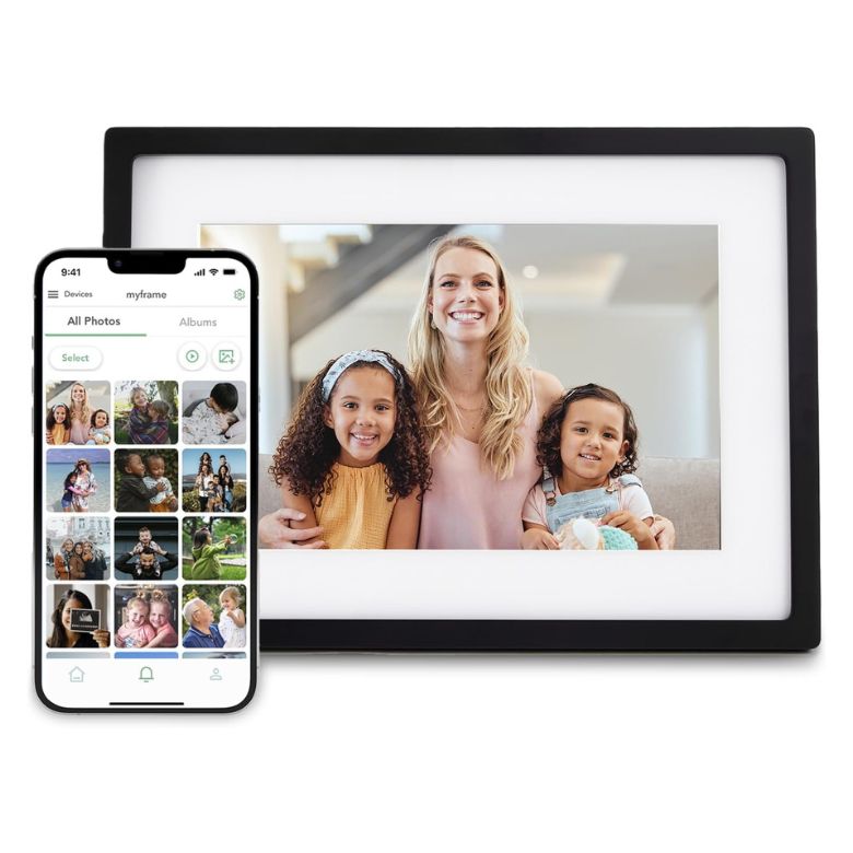 Skylight Wifi Digital Picture Frame - Drew & Jonathan
