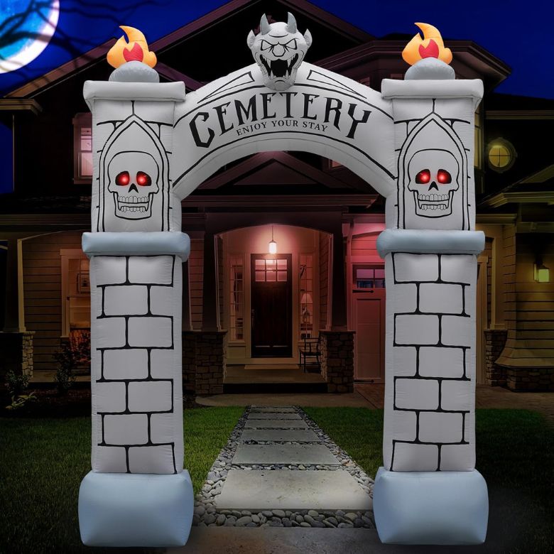 15 Best Halloween Inflatables for Your Front Yard