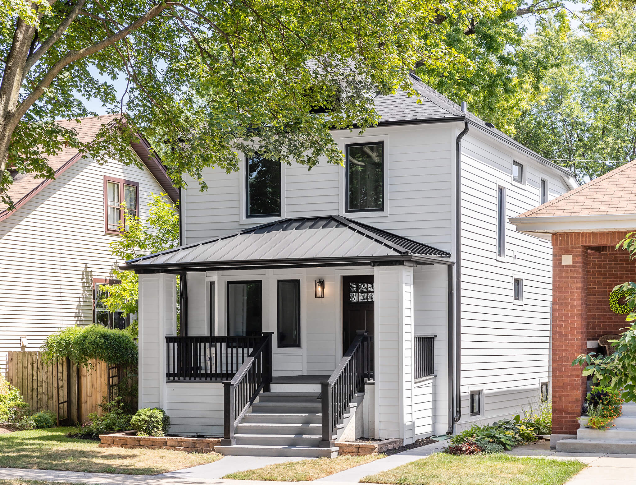 11 Best Modern House Exterior Ideas to Inspire You