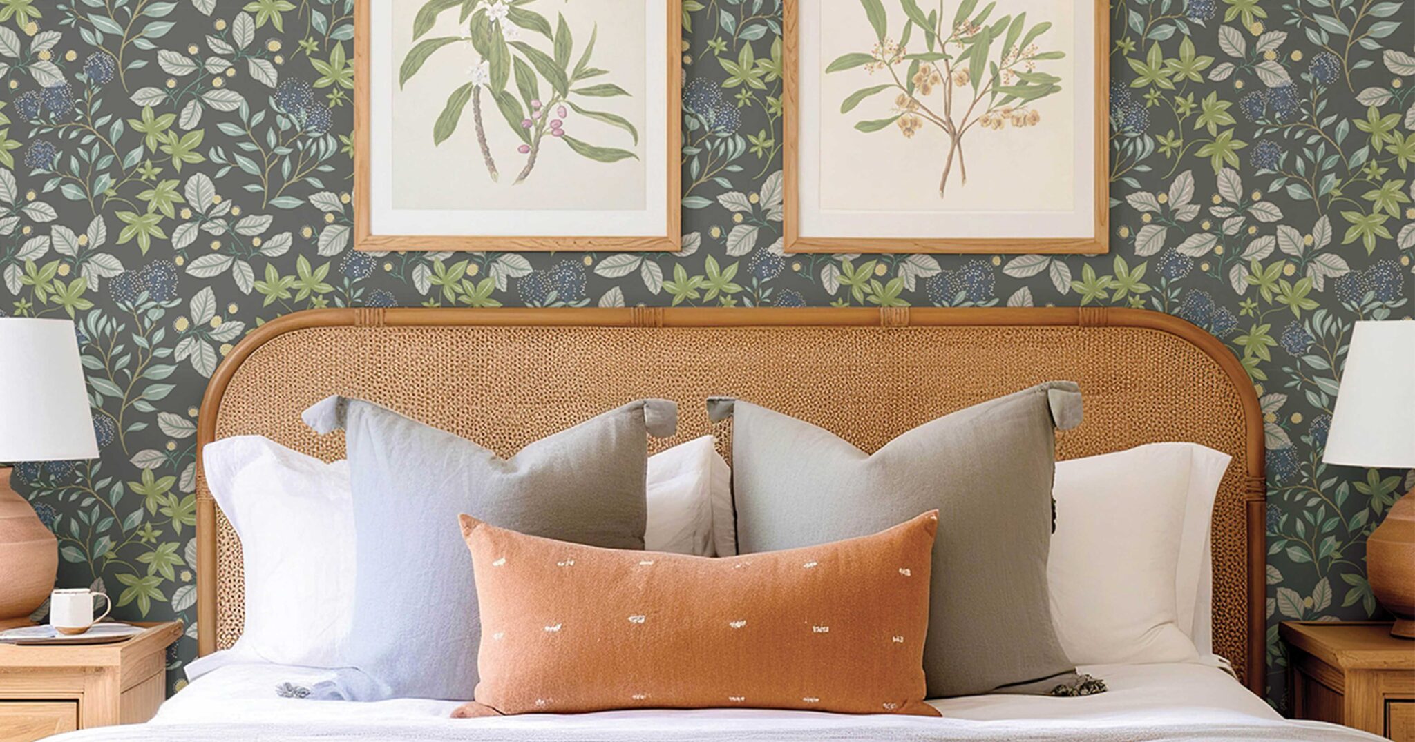How to Hang Wallpaper Correctly: Steps and Tips to Make It Easy