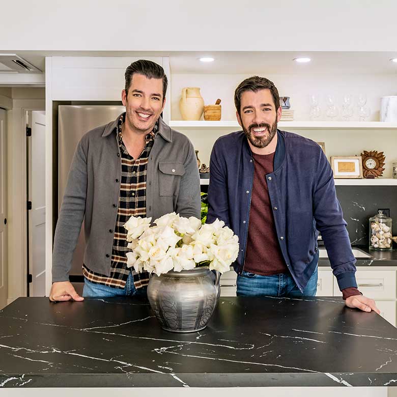 14 Bathroom Decor Ideas: Chic Shower Curtains, Mats, and More